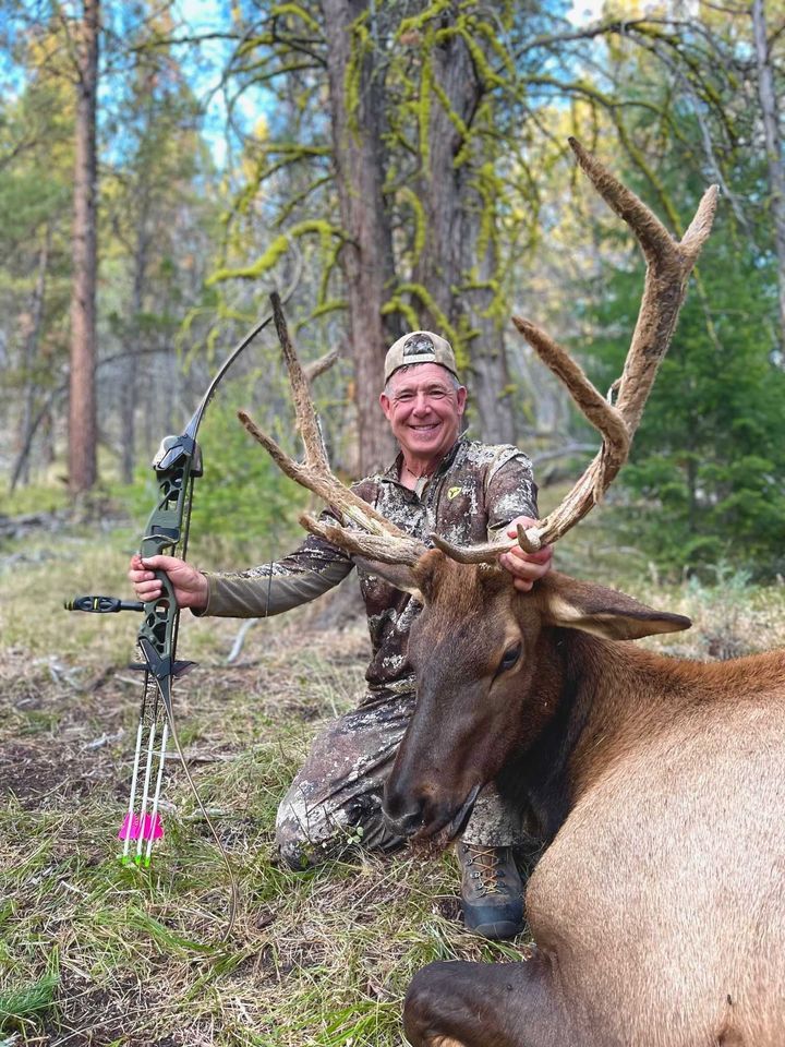 Eastern Oregon Elk and Deer Hunts | Broken Horn Outfitters