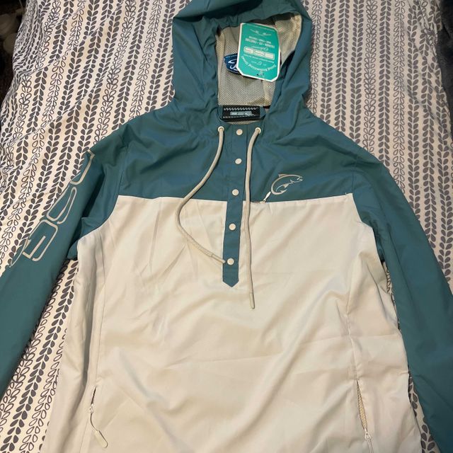 DSG Outerwear | Guidefitter