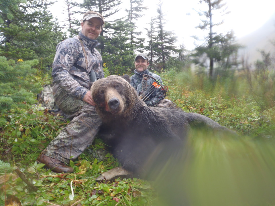 Lynx, Moose, Bear, Caribou, Goat Hunts | BC Guided Hunti... | Guidefitter